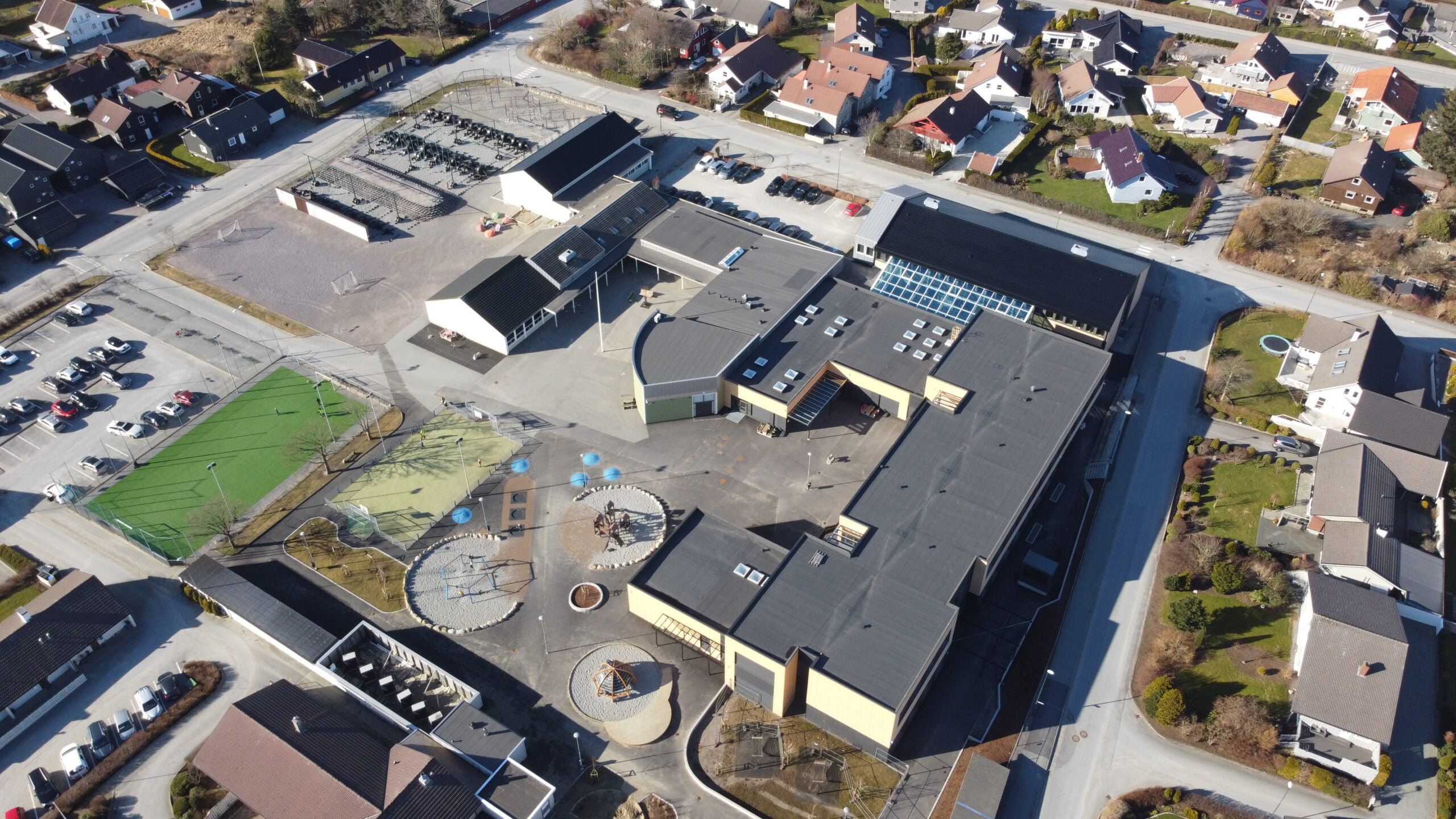 Varhaug school - Vial